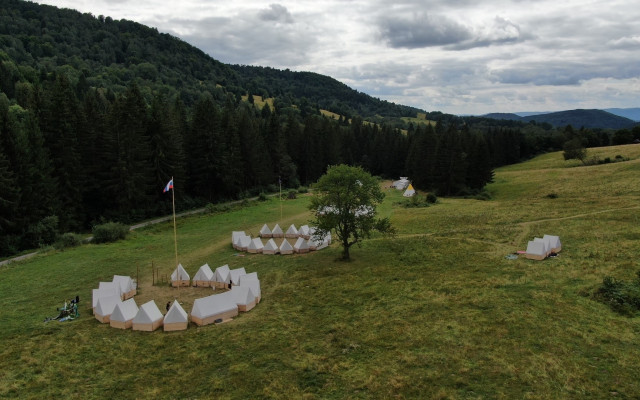 Pomôžte skautom postaviť nové táborové stany | Donio